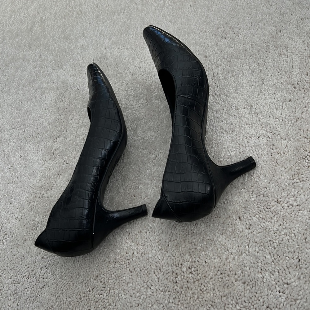 3 Inch Stacked Pump Faux Crocodile Pumps - Gem